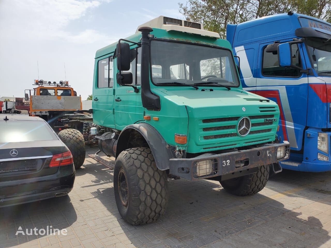 Mercedes-Benz Unimog U4000 vojni kamion