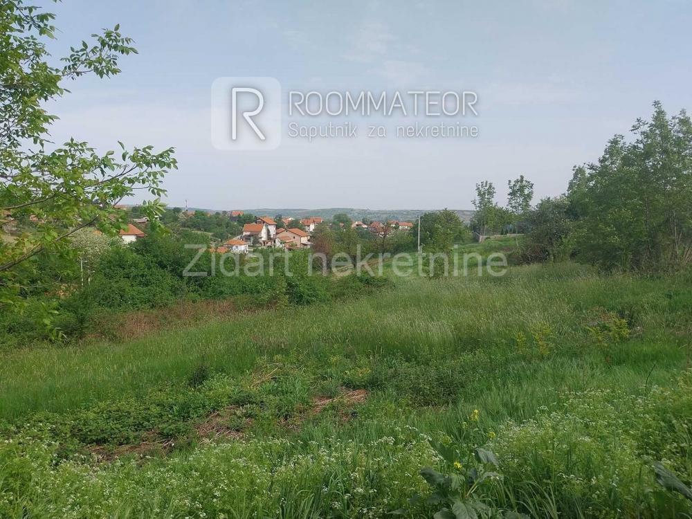 Selo Poljoprivredno zemljište na prodaju, Zuce, 135.000€