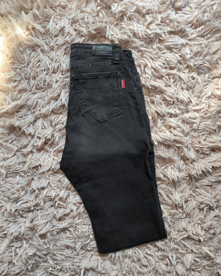 Crne farmerke, visok struk / Fioretto jeans