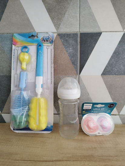 Avent varalice nove 0-6m falican Avent staklena