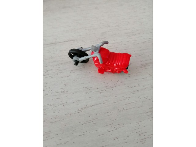 Kinder figurica - Motor FS028