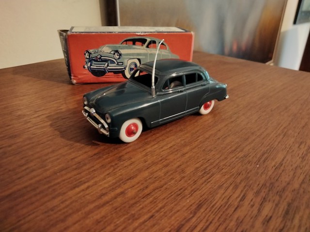 Simca 9 Aronde Norev 1:43