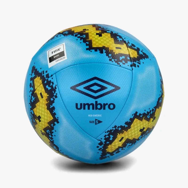 Umbro Neo Swerve