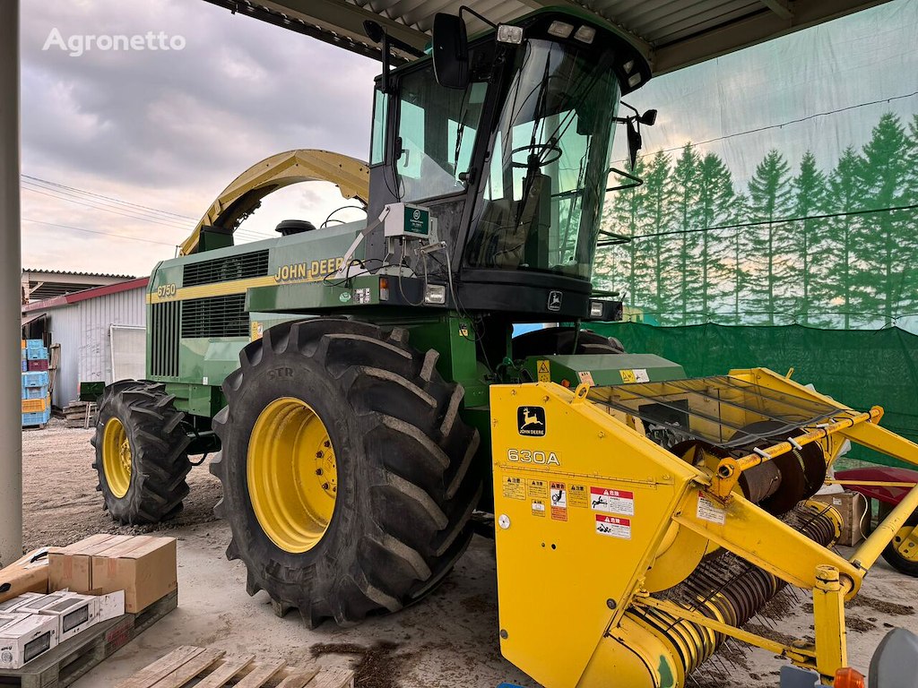 John Deere 6750 kombajn za žito