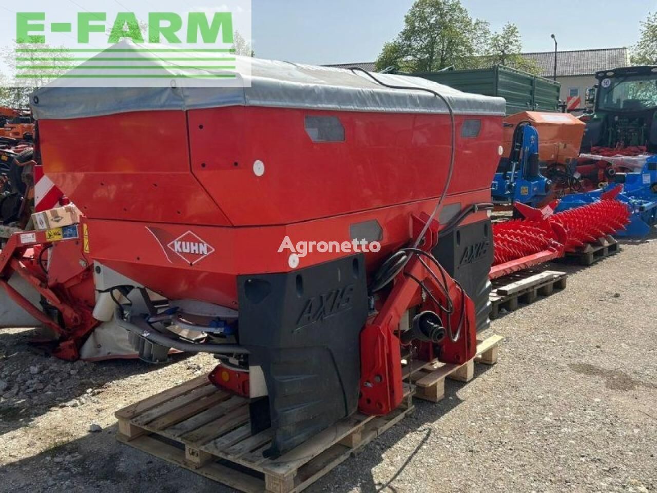 Kuhn axis 40.1 w nošeni rasipač