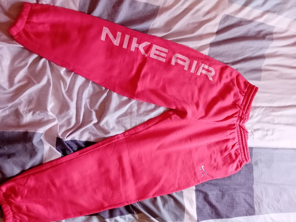 Nike, XL (EU 42), Jednobojni, bоја - Roze