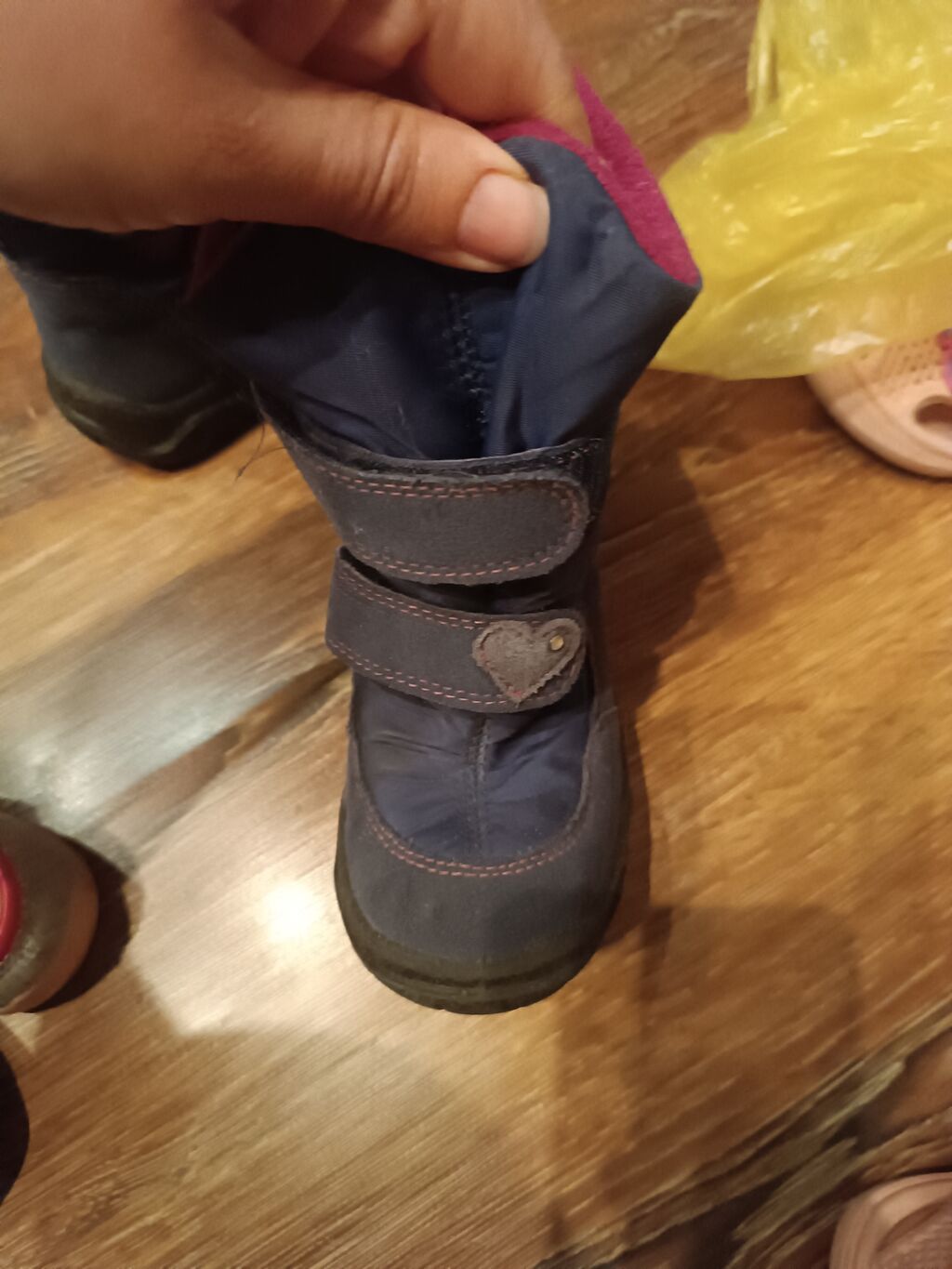 Kid's boots, 27
