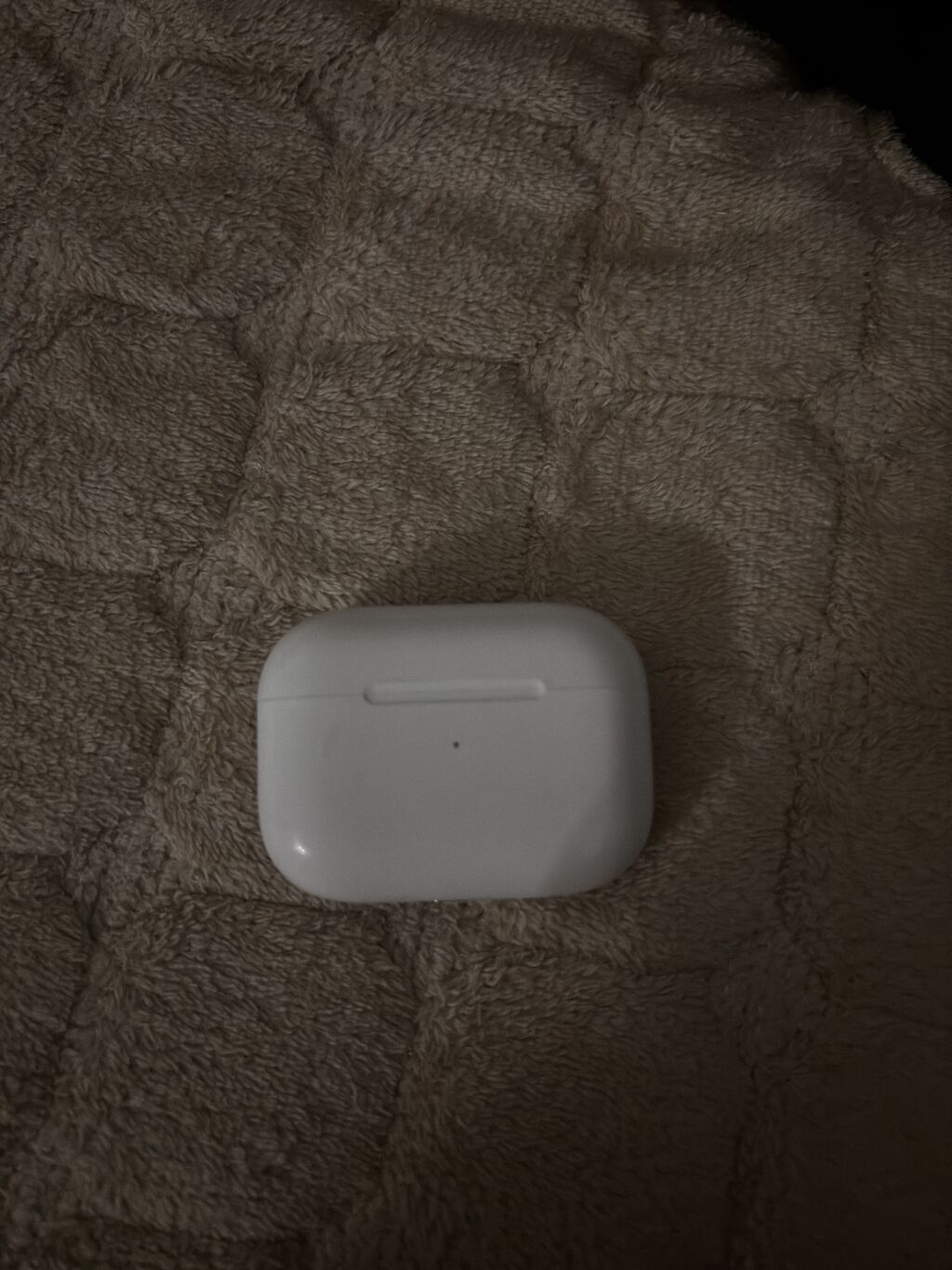 Apple AirPods Pro 2-gen Korišćene 2 mesecabez oštećenja. Slušalice