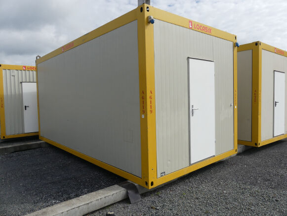 Prodaje se REF:A6119 - Container isolé multifonctionnel Finbau stambeno-poslovni kontejner na aukciji