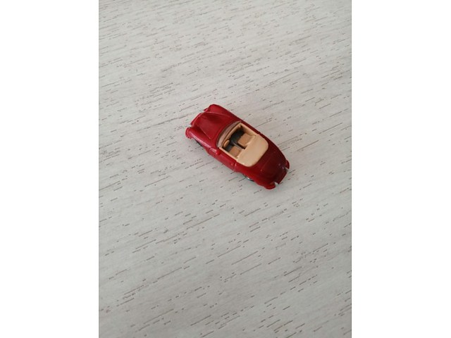 Kinder figurica - Automobil crveni FT062 (1)