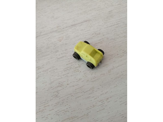 Kinder figurica - Automobil žuti FS035