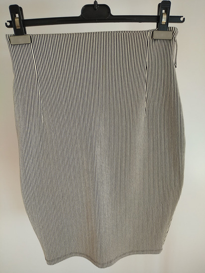 Rasprodaja ❣❣❣       Crno-bela pencil skirt