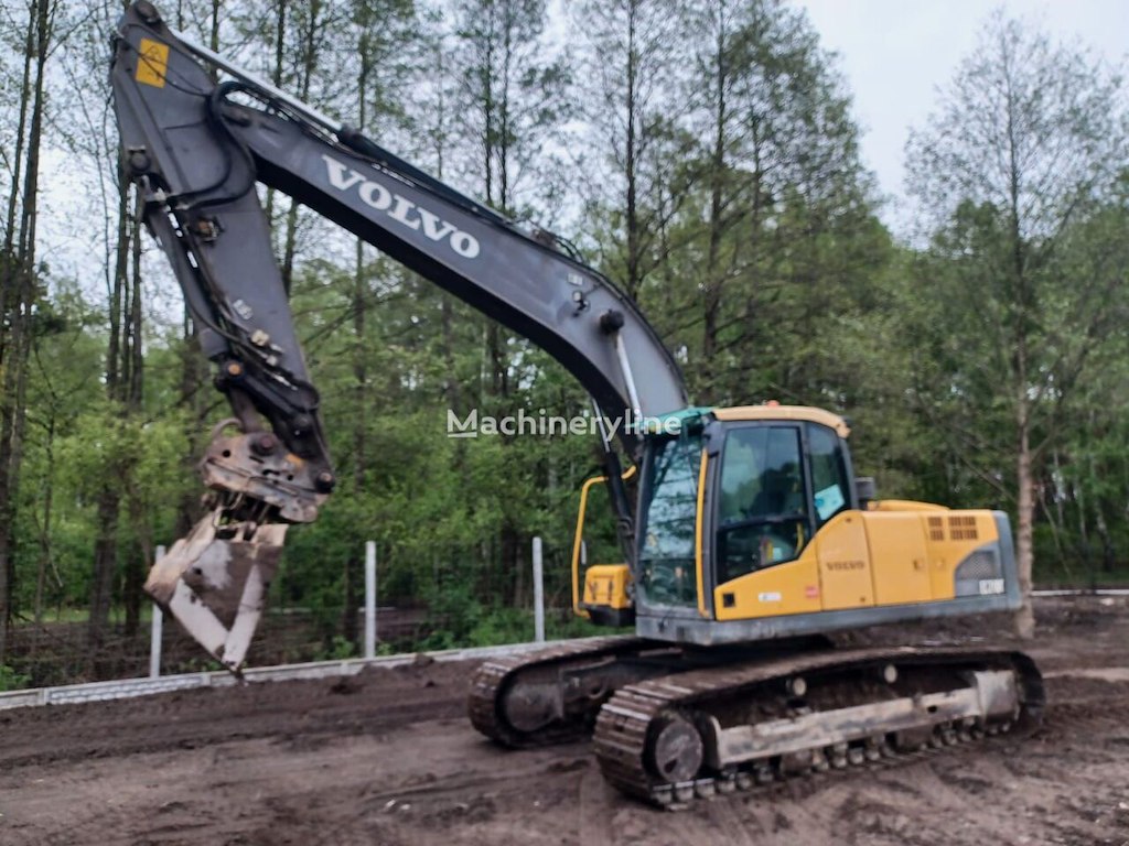 Volvo EC210CL bager guseničar