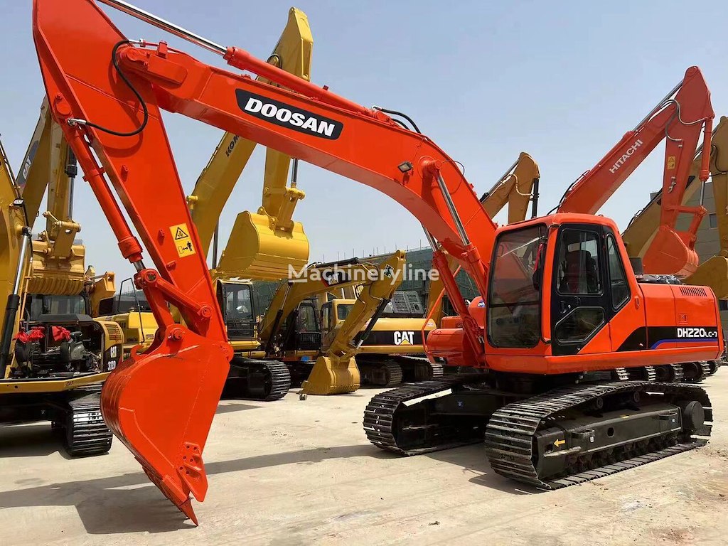 Doosan DH220 bager guseničar