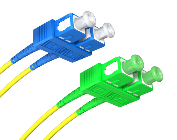 Opton Optički Optic Patchcord SC/APC-SC/UPC SM duplex 2m G652.D