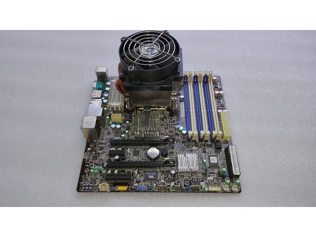 Acer FX58M + i7 920 + Kuler Heat Pipe  Socket 1366