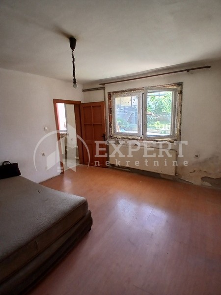 Dvosoban stan, 110 m2, Kičevo, Šumadijska ID: p-011261