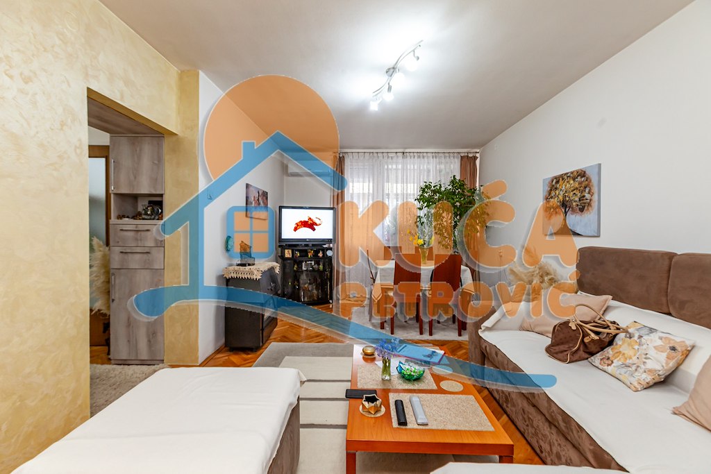 četvorosoban stan, 75 m2, Centar, Generala Milojka Lešjanina ID: p-08315