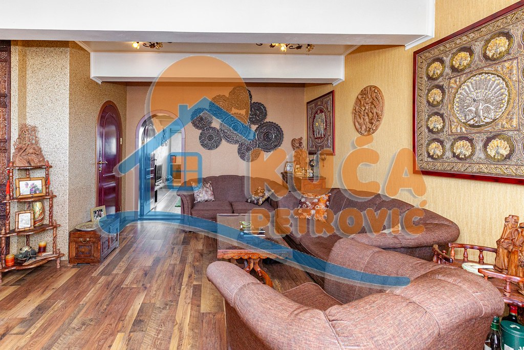 četvorosoban stan, 120 m2, Centar, Kralja Stefana Prvovenčanog ID: p-06061