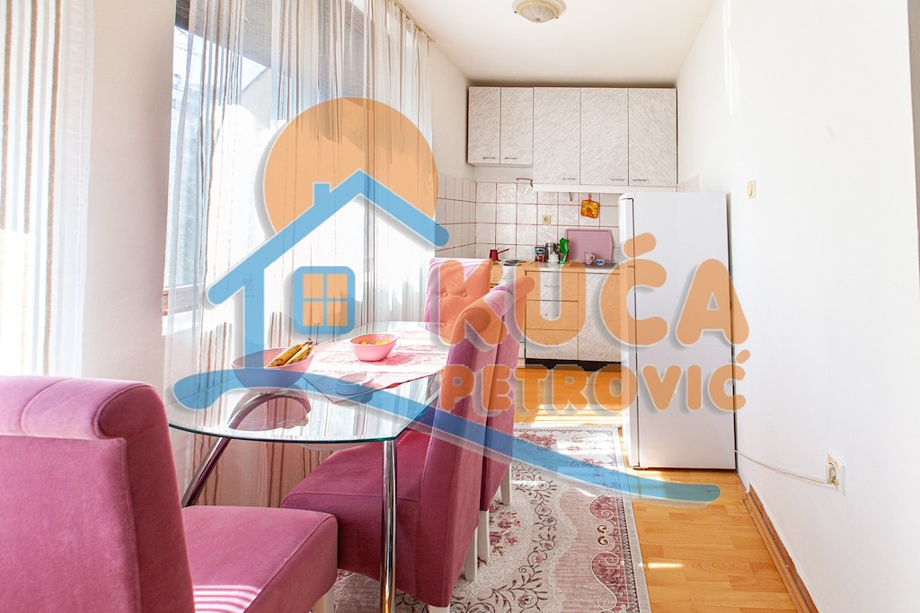 četvorosoban stan, 86 m2, Ćele kula, Bulevar dr Zorana ID: p-02910