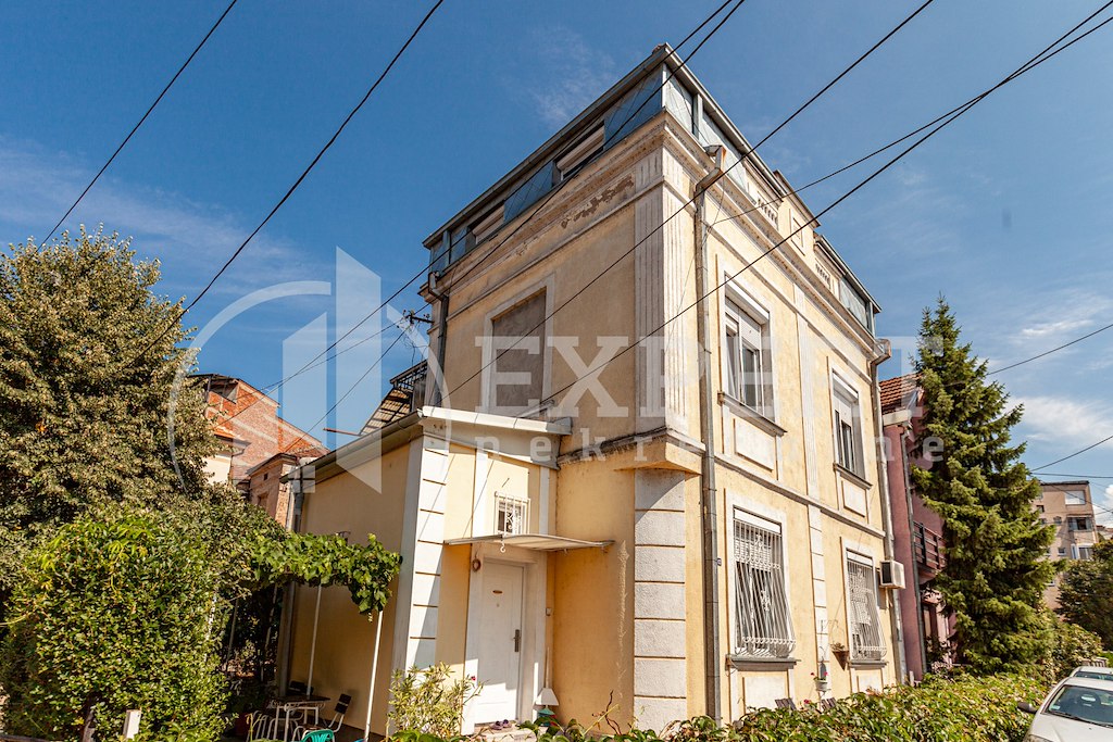 četvorosoban stan, 120 m2, Centar, Vardarska ID: p-03947