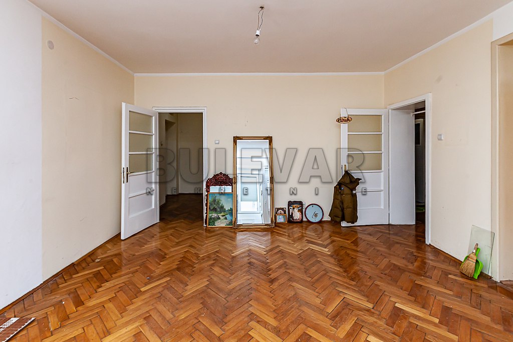 Trosoban stan, 91 m2, Centar, Obrenovićeva ID: p-010673