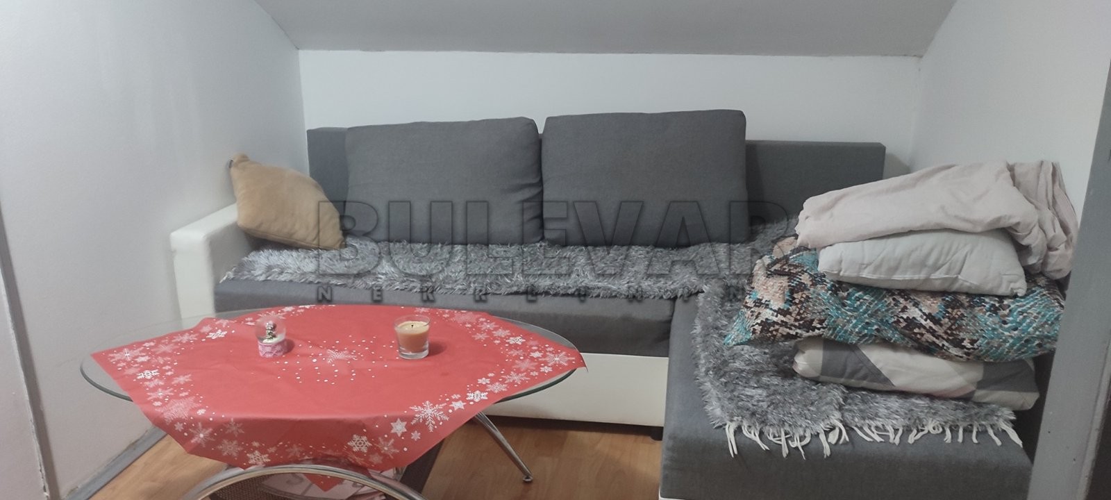 Dvosoban stan, 50 m2, Bulevar Nemanjića, Dragiše Cvetkovića ID: p-010404