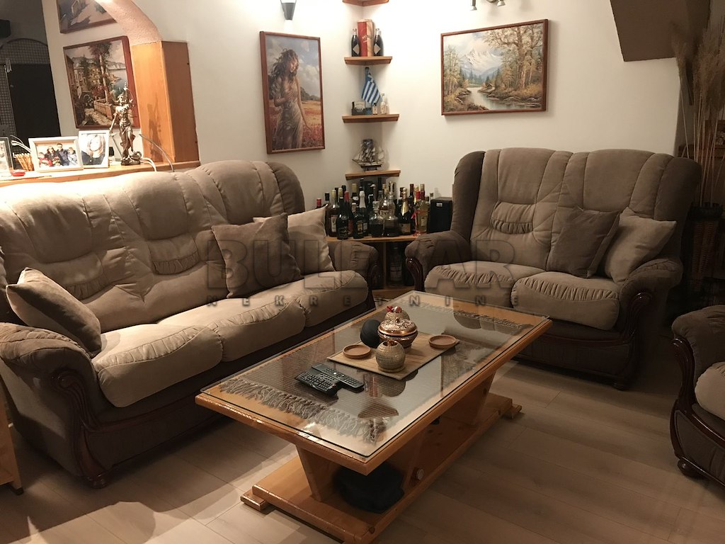 četvorosoban stan, 160 m2, Centar, Karađorđeva ID: p-07595