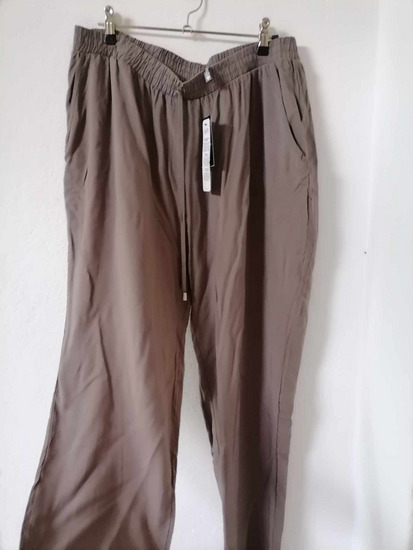 zenske pantalone chicoree