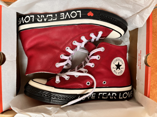 Converse "Fear Love" Chuck Taylor Bordo