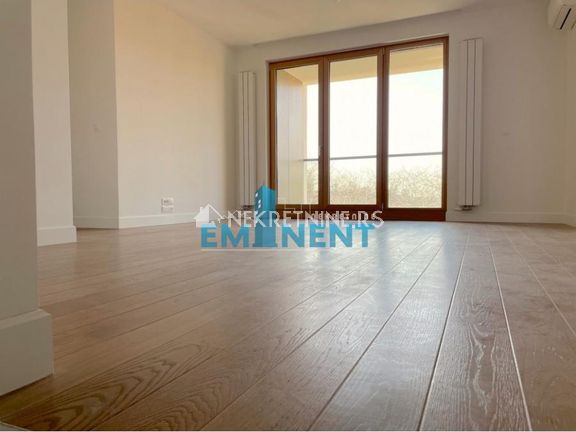 Voždovac, Lekino brdo, Vojislava Nanovića, 4.5, 96m2, 1600 EUR