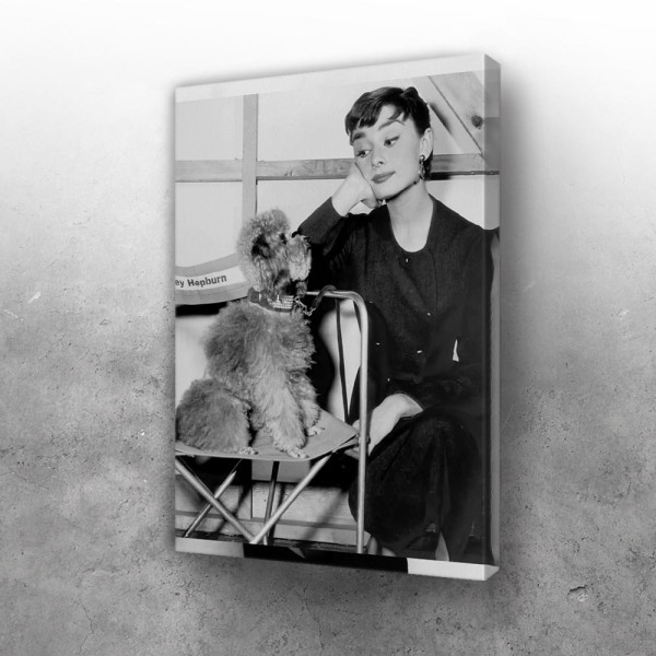 Slika Audrey Hepburn With a Dog