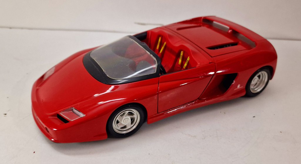 FERRARI MYTHOS – GUITOY – 1:18 – ODLICAN!