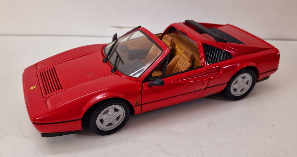 FERRARI 328 GTS – ANSON – 1:18 – ODLICAN!