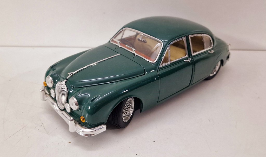 JAGUAR MARK II 1959 GOD. – MAISTO – 1:18 -KAO NOV!