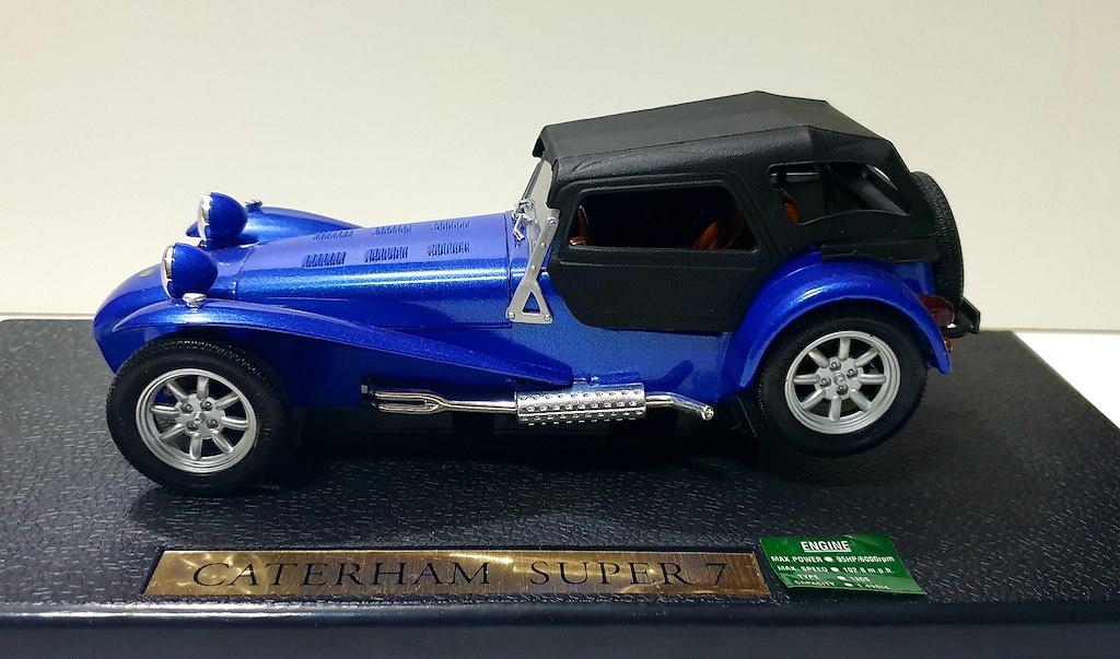 LOTUS SUPER SEVEN CATERHAM 1973 – 1:18 – KAO NOV! SA KUTIJOM