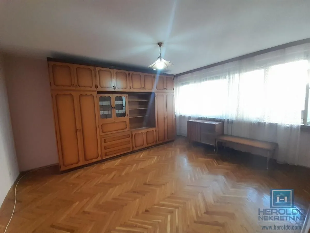 Prodaja, dvosoban stan, 65m2, Centar, Jagodina