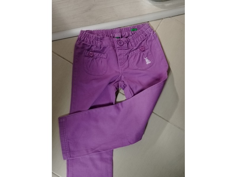 00114 letnje pantalone BENETTON VEL 4-5