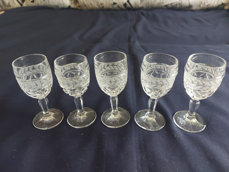 Kristalne čaše - 5 komada