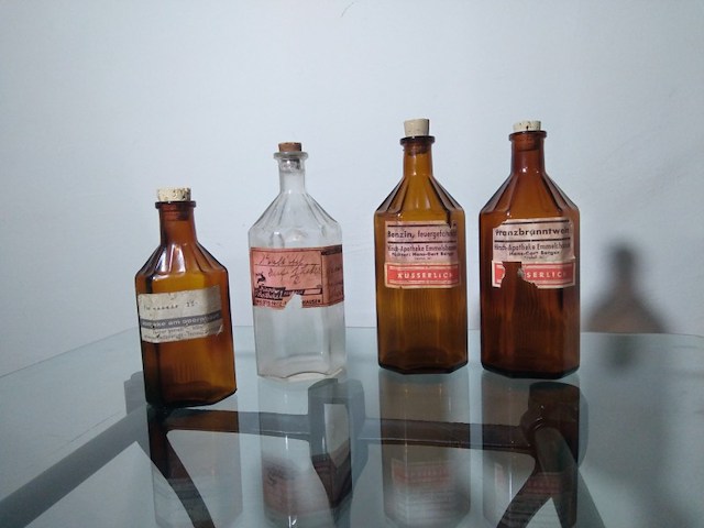 Antikvarne apotekarske flašice