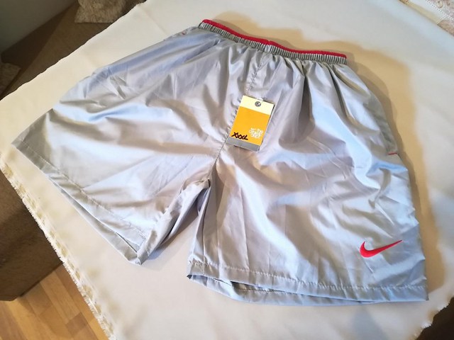 Novi muski markirani sorts Nike Sivi 2XL Novo