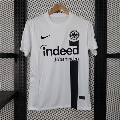 Eintracht Frankfurt 2023/2024 domaci dres