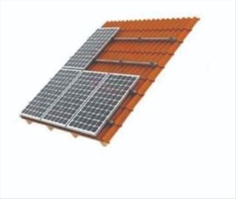 Konstrukcija za montazu pet solarnih panela