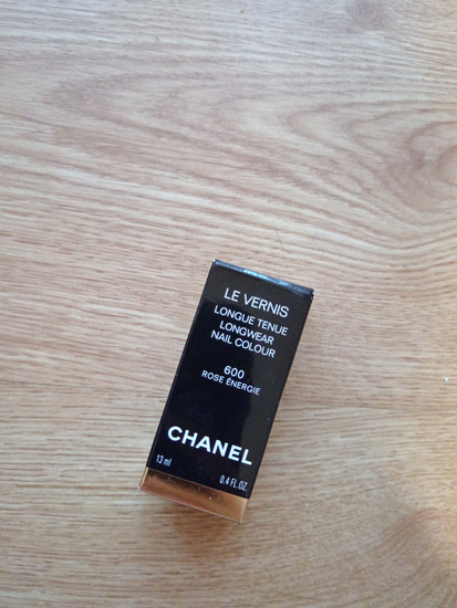 Chanel nov lak za nokte