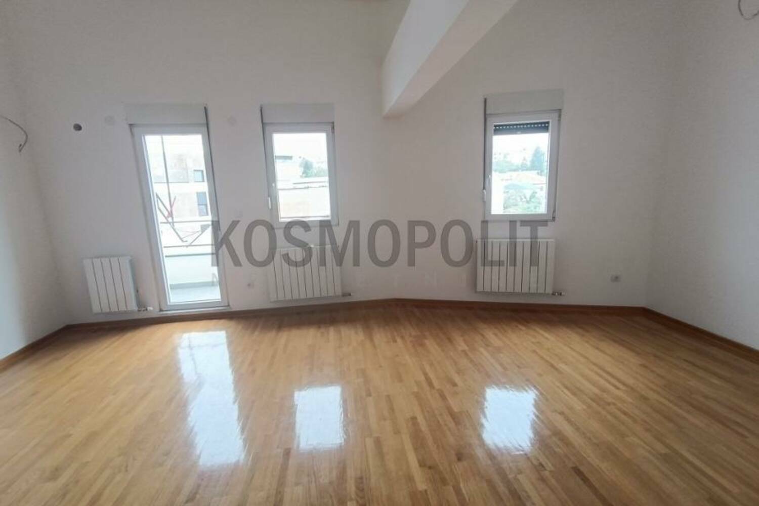 Voždovac, Dušanovac, Ljube Nedića, 3.5, 66m2, 165300 EUR