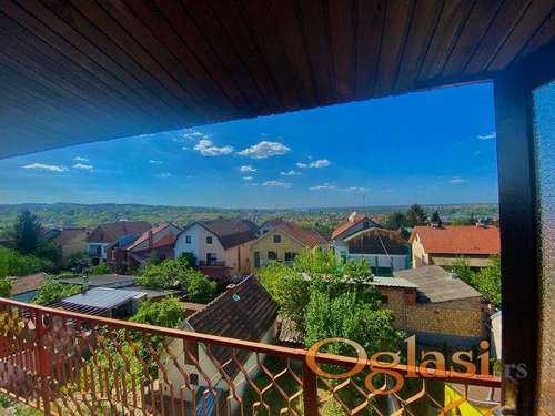 Kuća u Sremskoj Kamenici - Kod škole milicije