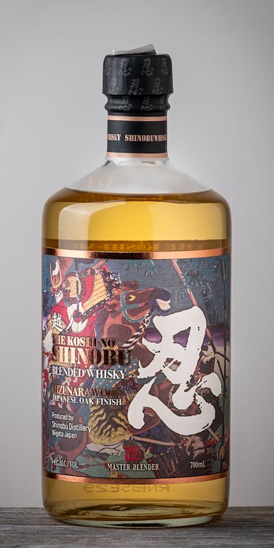Shinobu blended whisky pakovanje sa dve case