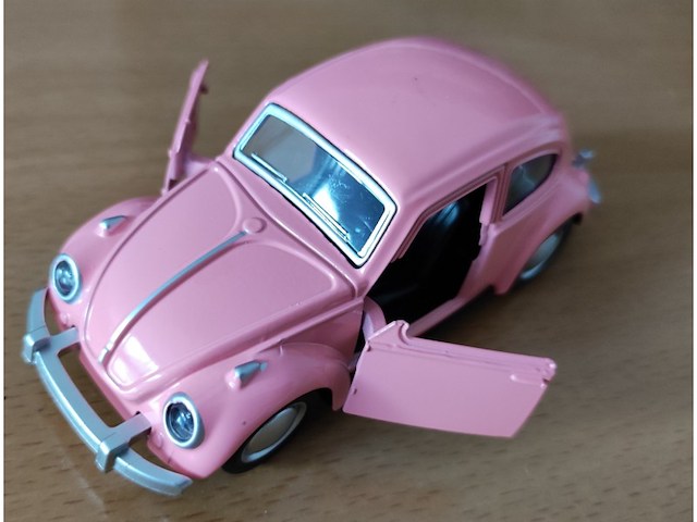 Volkswagen Buba tamno roze