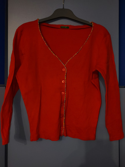 Crveni pulover