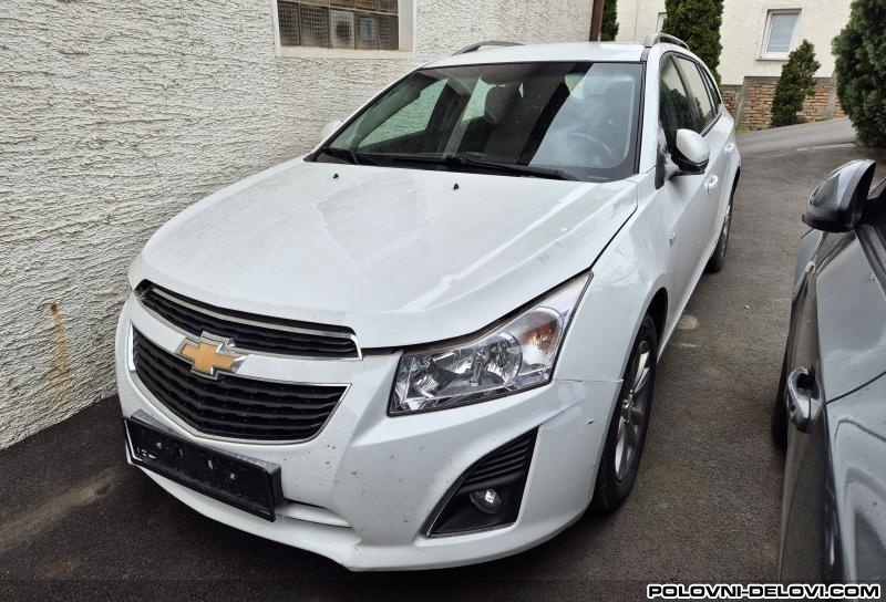 Chevrolet Cruze 1.6 1.8 Karoserija